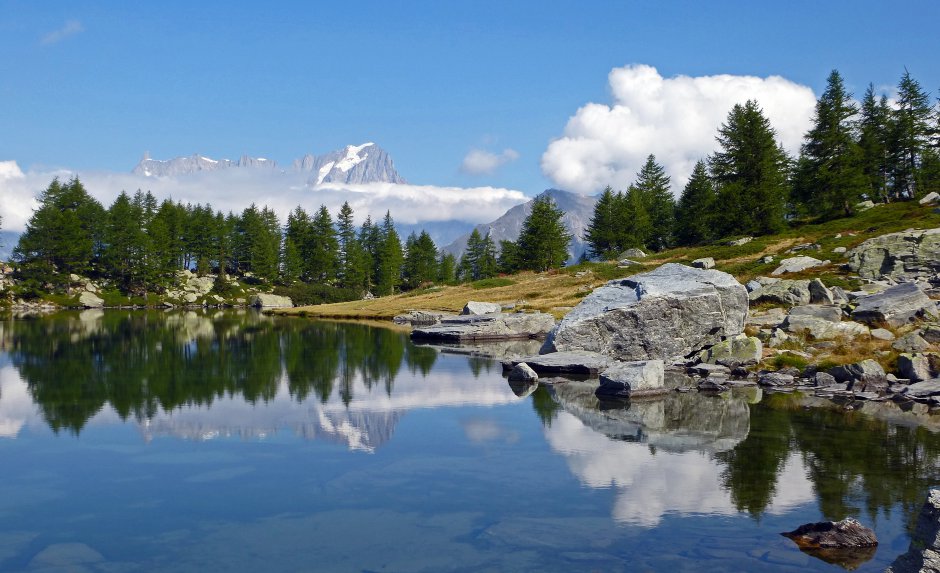 bergmeertje in het Aosta dal it | ZeelandNet Foto
