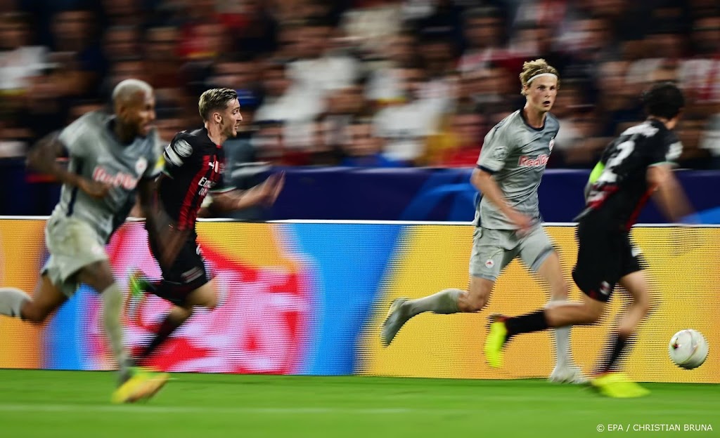 AC Milan speelt gelijk bij Red Bull Salzburg AC Milan speelt gelijk bij Red Bull Salzburg