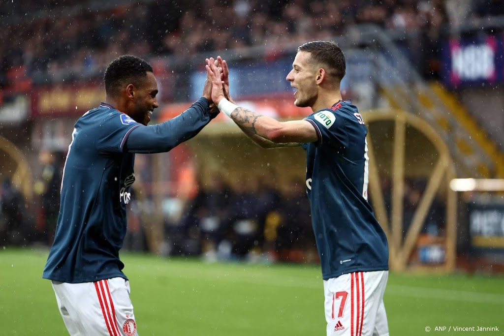 Feyenoord hoeft bij Volendam niet tot het uiterste te gaan Feyenoord hoeft bij Volendam niet tot het uiterste te gaan