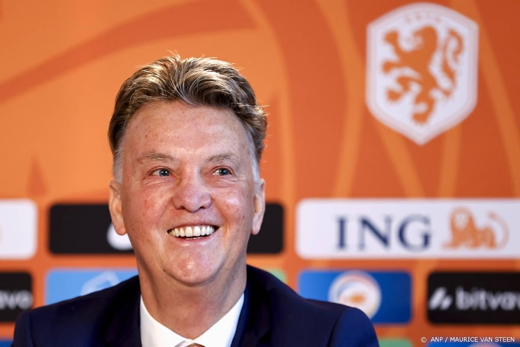 Bondscoach Van Gaal gelooft in wereldtitel met Oranje Bondscoach Van Gaal gelooft in wereldtitel met Oranje