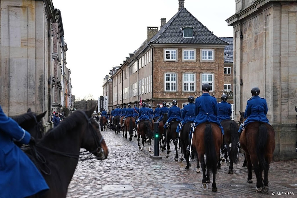 Frederik ingehuldigd als koning van Denemarken Frederik ingehuldigd als koning van Denemarken