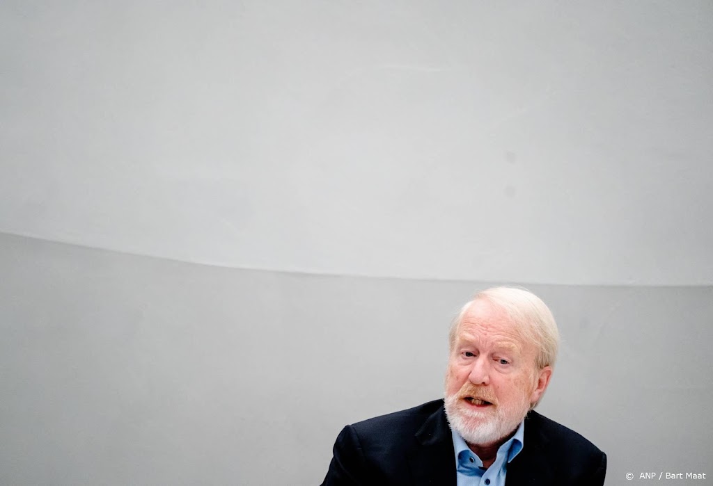Van Dissel: altijd op uitnodiging aangeschoven bij corona-overleg