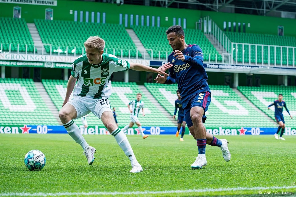 Ajax wint uitwedstrijd tegen FC Groningen in lege Euroborg Ajax wint uitwedstrijd tegen FC Groningen in lege Euroborg
