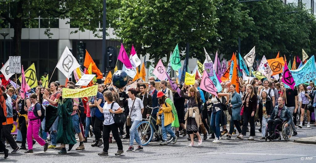 XR maakt zich 'grote zorgen' over onderzoek demonstratierecht XR maakt zich 'grote zorgen' over onderzoek demonstratierecht