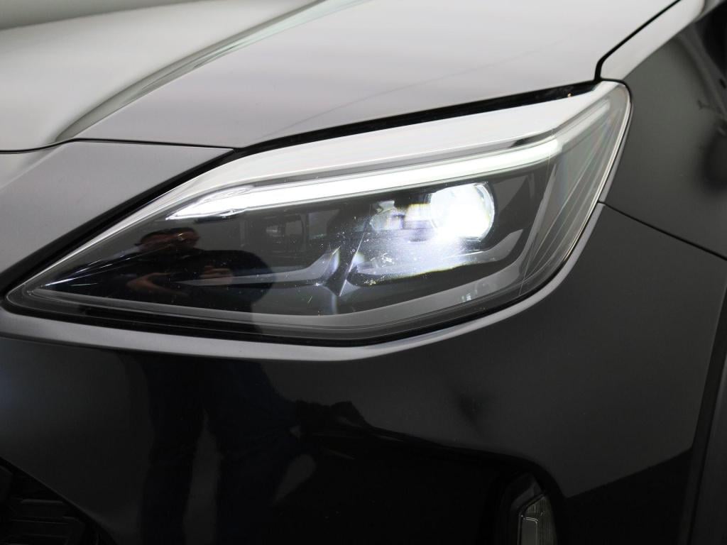 Toyota Yaris Cross 1.5 hybrid dynamic | automaat | parkeer sensoren | lmv