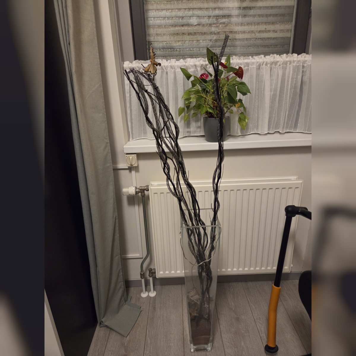 Glazen vaas 70 cm hoog met sierverlichting