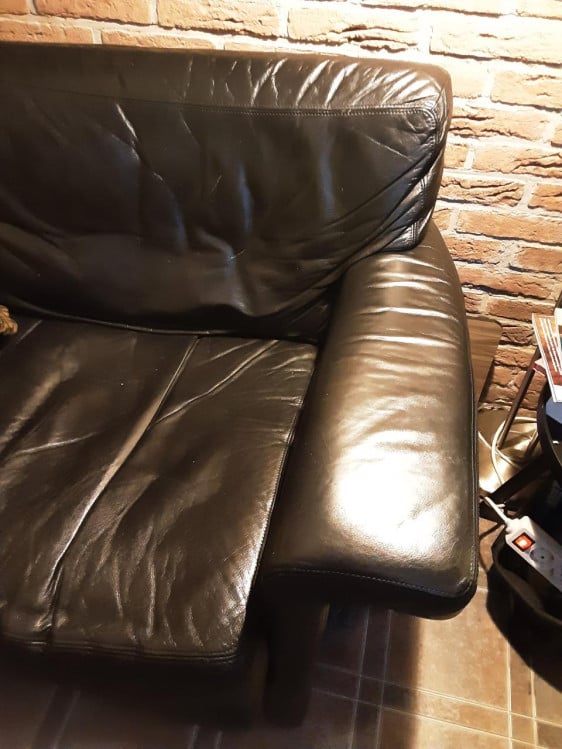 Gratis bank 2,5 zits zwart leer