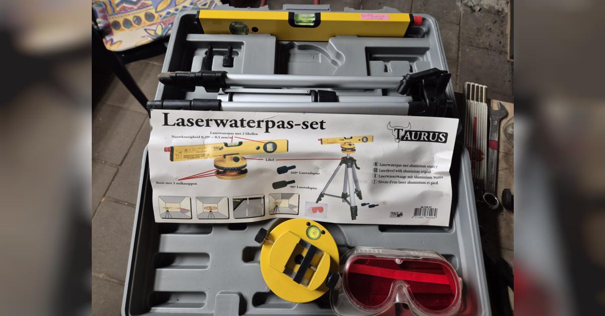 Laser waterpas met tripod