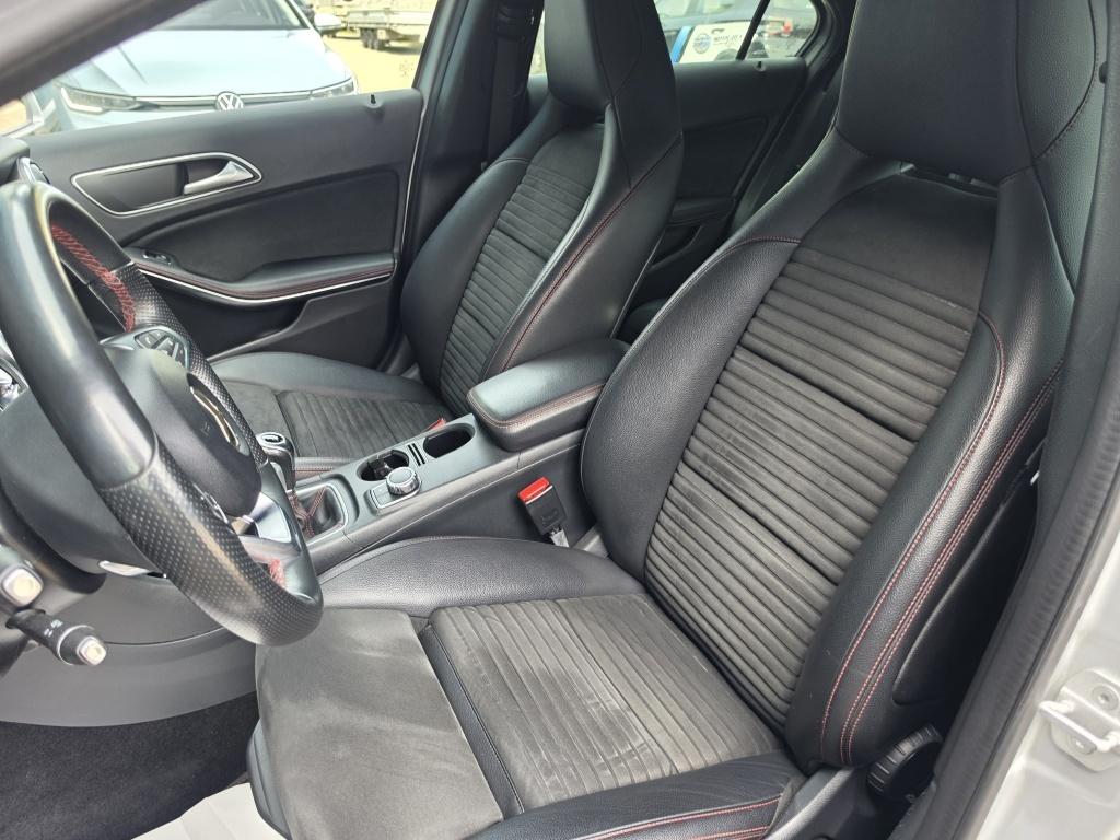 Mercedes-Benz A-Klasse 180 bus. sol. amg
