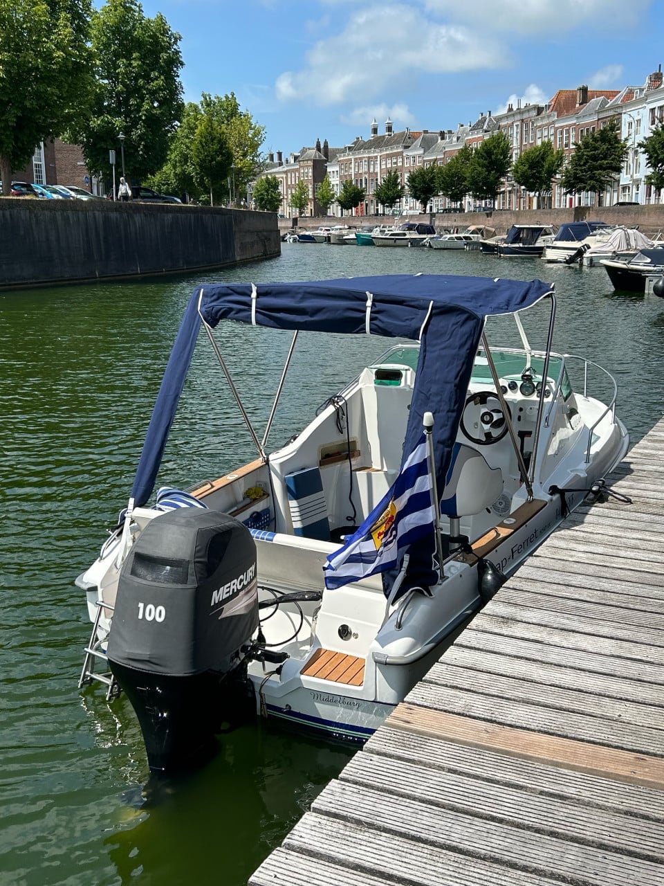 Cabin cruiser 550 Cap ferret Mercury BBM100Pk