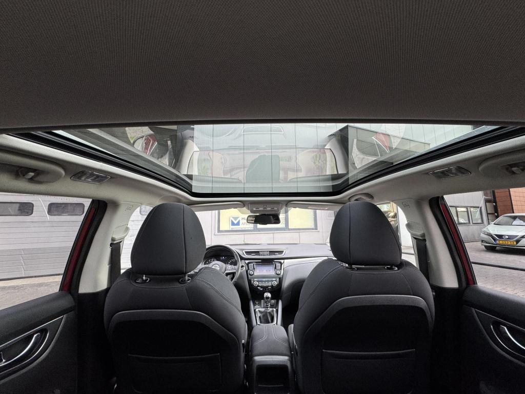Nissan Qashqai 1.2 n-connecta design pack | trekhaak | navigatie | 360° cam