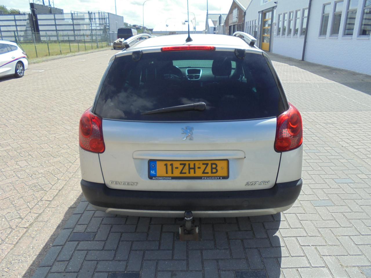 207 in de SW 1.4 VTI XS met Apk en N.A.P leuke auto klein prijsje € 1295