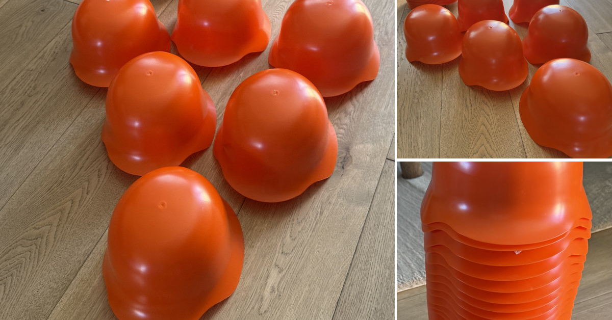 WK Voetbal !! Duitse oranje plastic helm bekend biermerk