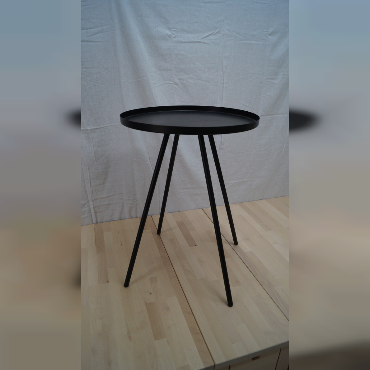 Zwart metalen bijzet / kaarsen tafeltje.