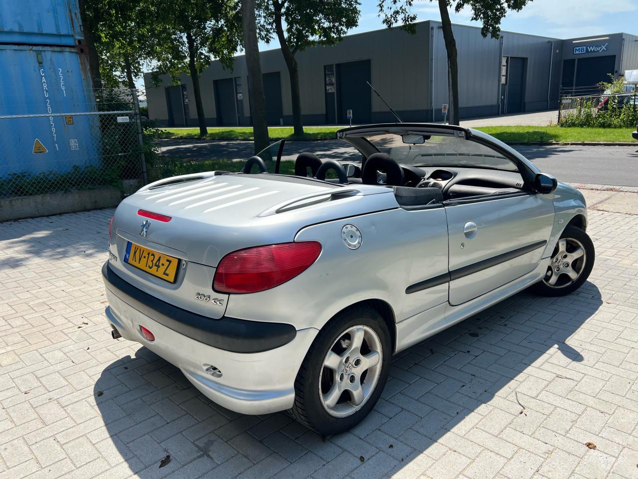 Peugeot 206CC 1.6-16V Cabrio Automaat