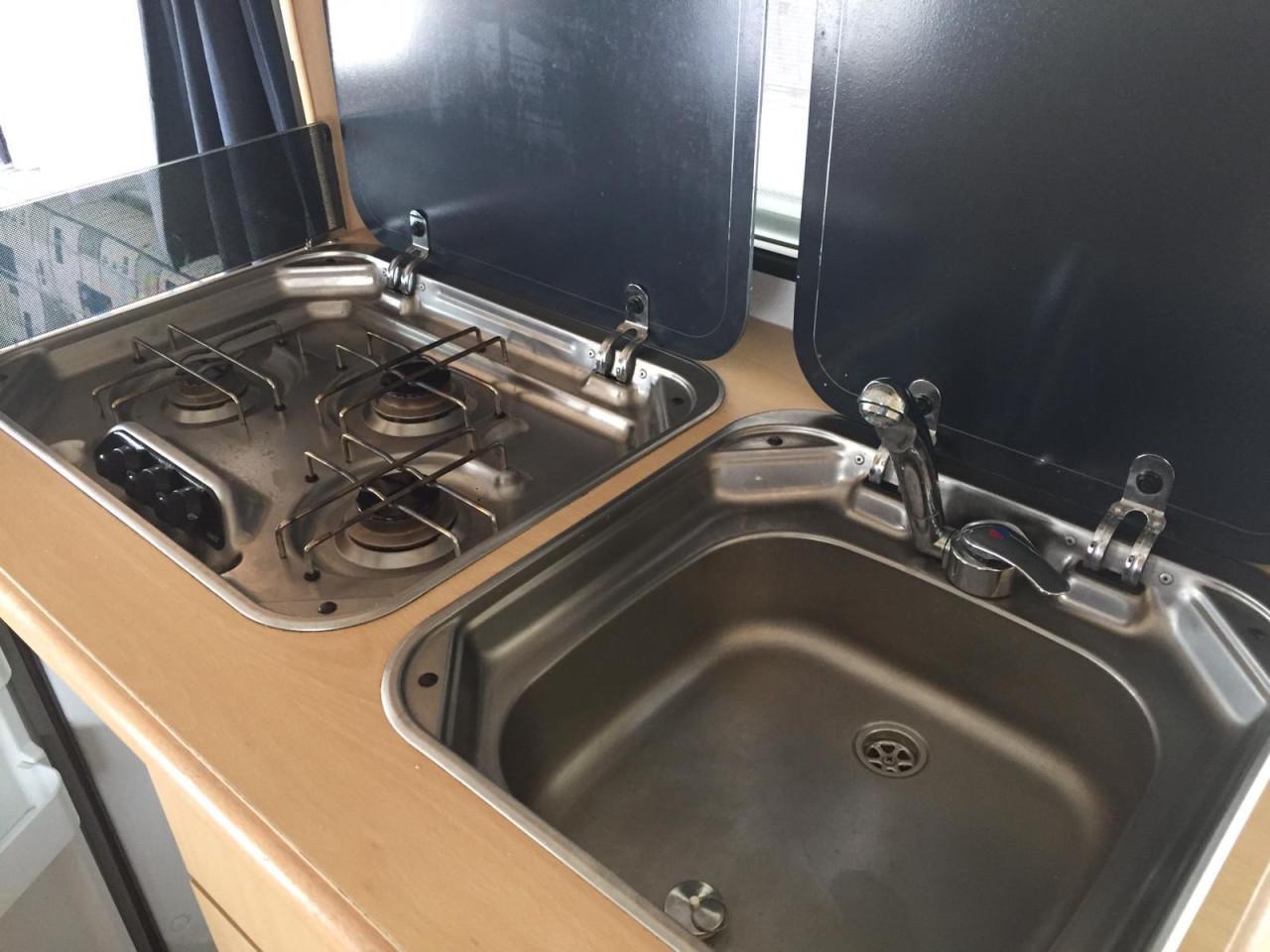Caravan Chateau Calista 390, mover, voortent