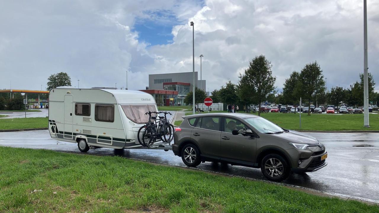 Caravan Chateau Calista 390, mover, voortent