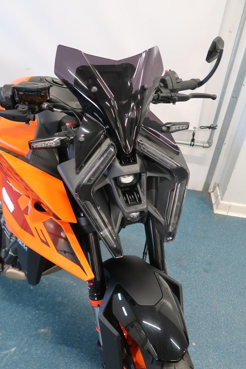 KTM 990 Duke 2024 in nieuwstaat slecht 1900km