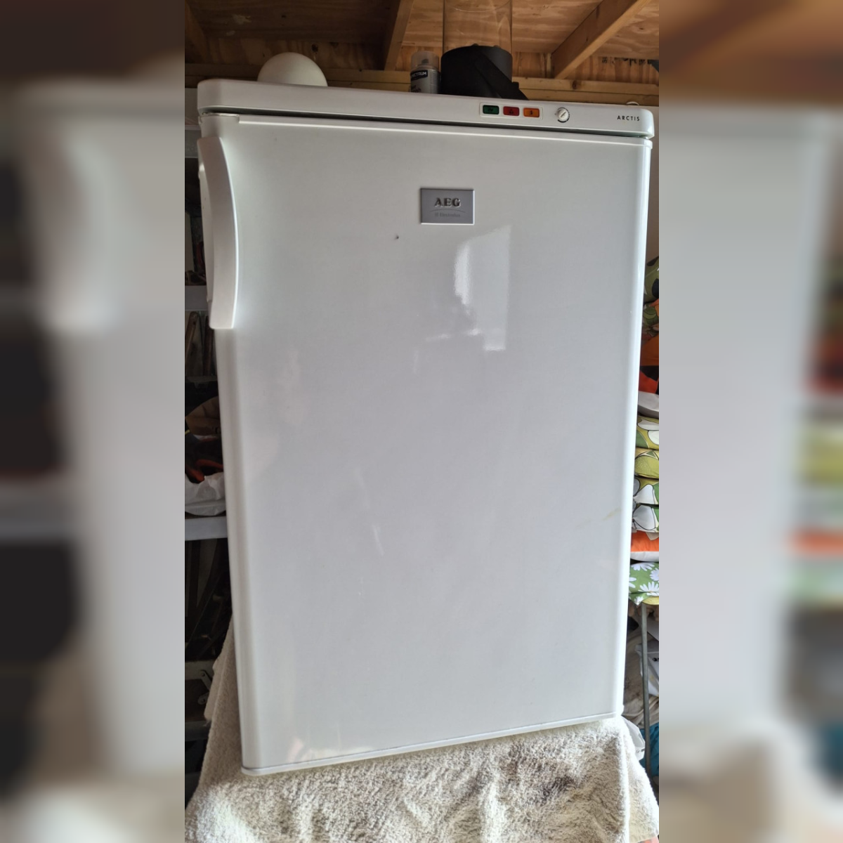 AEG Vriezer tafel model 3 lades