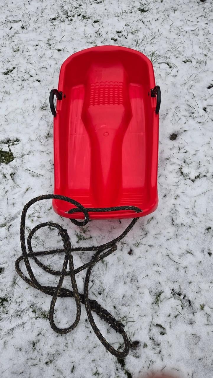 ️Winterpret! ☃️ Rode slee