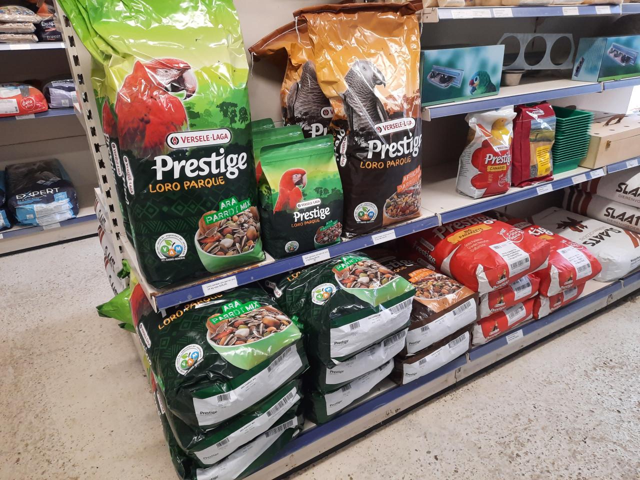 Papegaaienvoer van loro parque