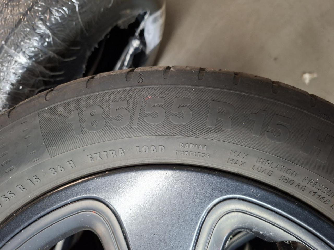 Lichtmetalen velgen 15" incl. banden Fiat 500