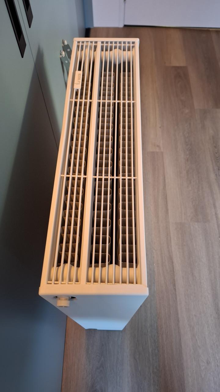 Vasco Flatline compact radiator