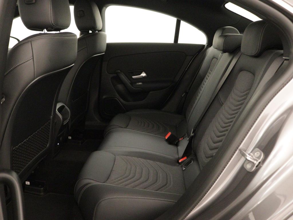 Mercedes-Benz Cla 180 star edition | dodehoekassistent | parkeerpakket met