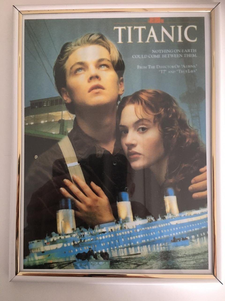 Poster met afbeelding van Leonardo DiCaprio en Kate Winslet