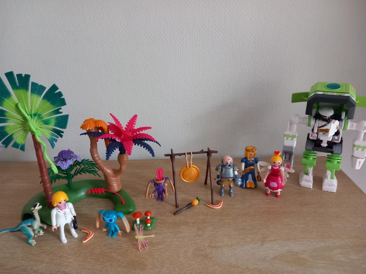 Playmobil super 4 onderzoeker, robot en figuren