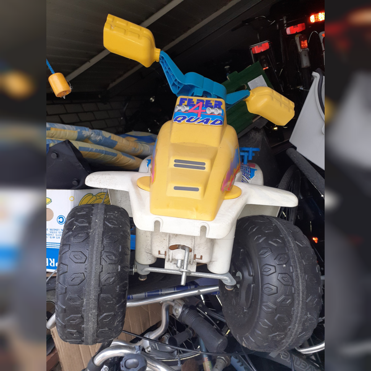 2 X Skelter -Quad 4-Wheel & Electrische Roze Volkswagen..Kever.?