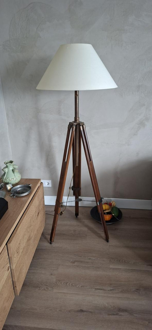 Vintage landmeter vloerlamp h 160 cm diameter kap 50 cm