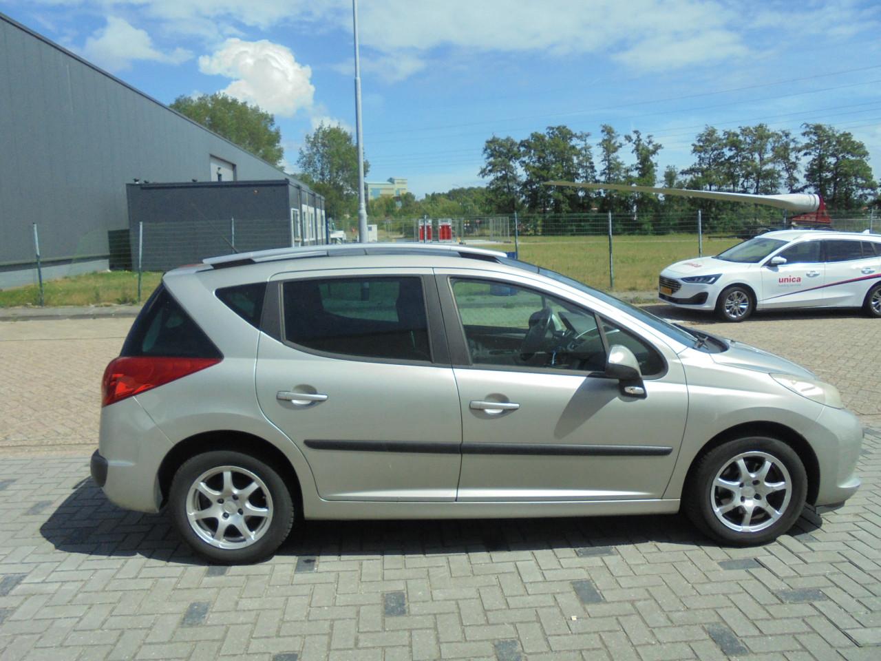 207 in de SW 1.4 VTI XS met Apk en N.A.P leuke auto klein prijsje € 1295